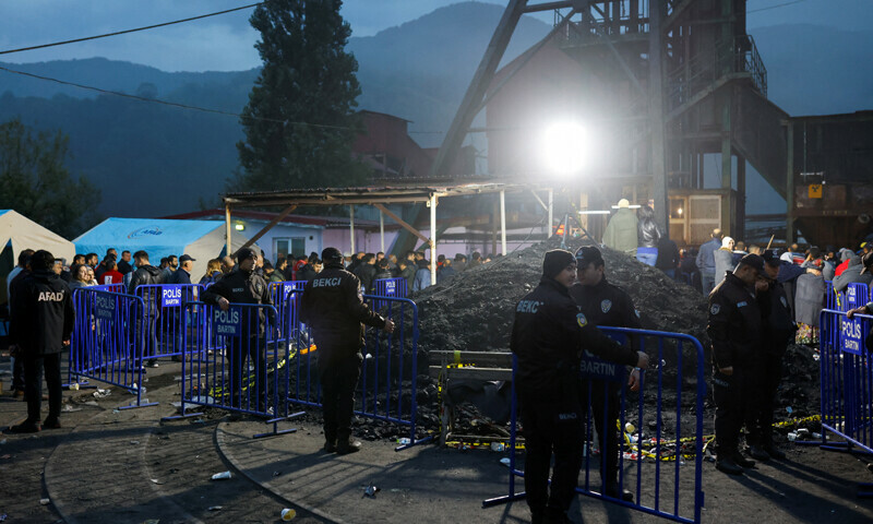 At least 40 killed, one still missing in Turkey mine blast - DAWN.COM