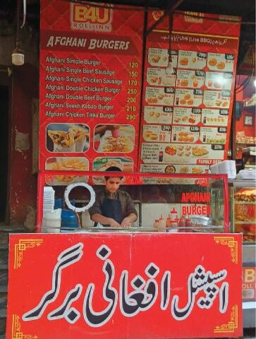 EPICURIOUS: THE MIGRANTS’ BURGER - Newspaper - DAWN.COM