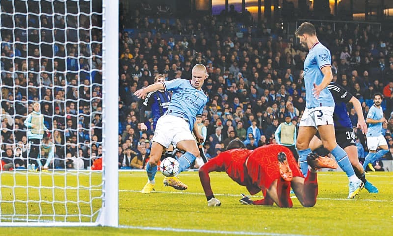 Haaland scores double as City cruise, Chelsea boost knockout hopes ...