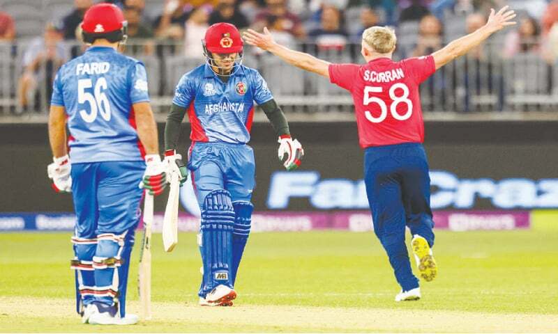 Curran-inspired England outclass Afghanistan - Newspaper - DAWN.COM
