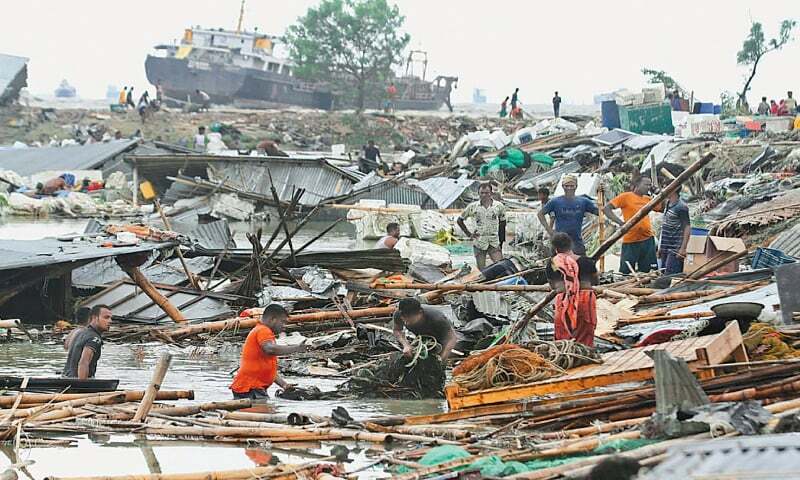 24 die, millions seek shelter as cyclone batters Bangladesh - World ...