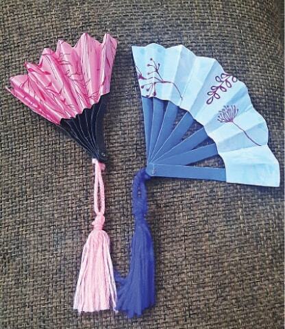 Wonder Craft: Miniature paper fan - Newspaper - DAWN.COM