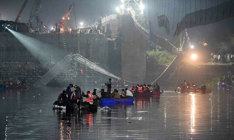 75 killed, 30 injured as bridge collapses in India - Newspaper - DAWN.COM