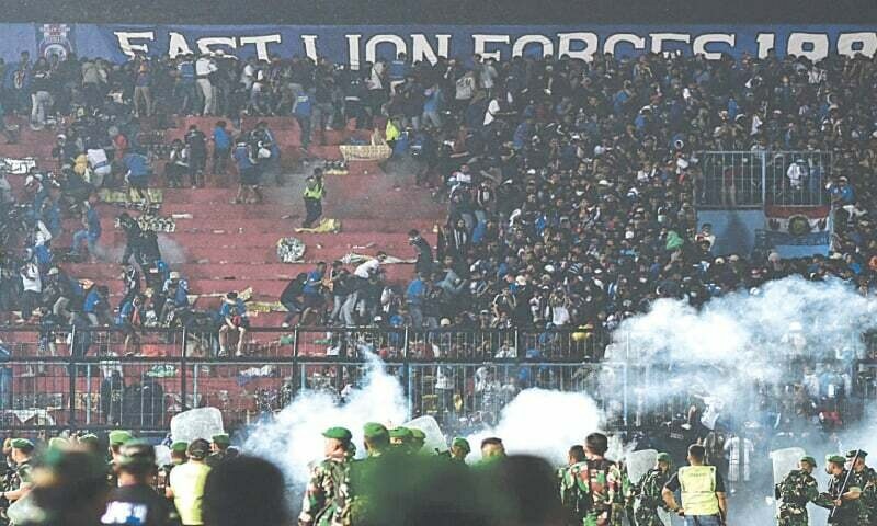 Indonesian football stampede blamed on tear gas use - World - DAWN.COM