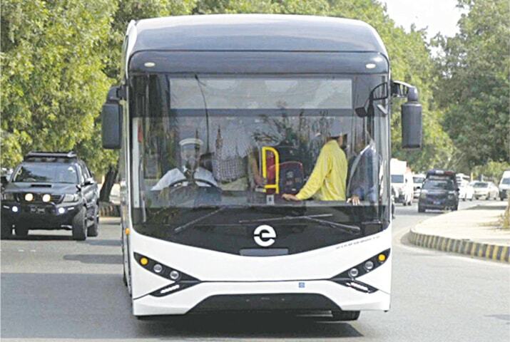 50 electric buses to be seen on Karachi roads in two weeks, says ...