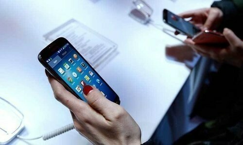 63pc Pakistanis say mobile devices improved their careers: study ...