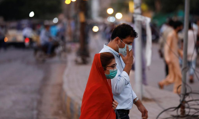 Life expectancy in Pakistan edges lower to 65 years - Pakistan - DAWN.COM