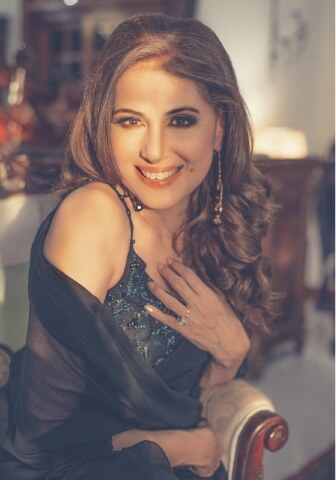 THE ICON INTERVIEW: TELEVISION’S GLAMOROUS MOM - Newspaper - DAWN.COM