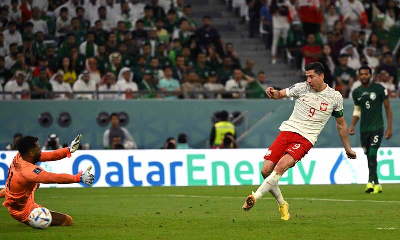 Lewandowski finally scores in World Cup as Poland down Saudi Arabia ...