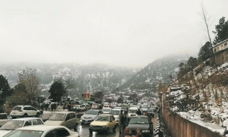 Arrangements reviewed to facilitate tourists in Murree - Pakistan ...