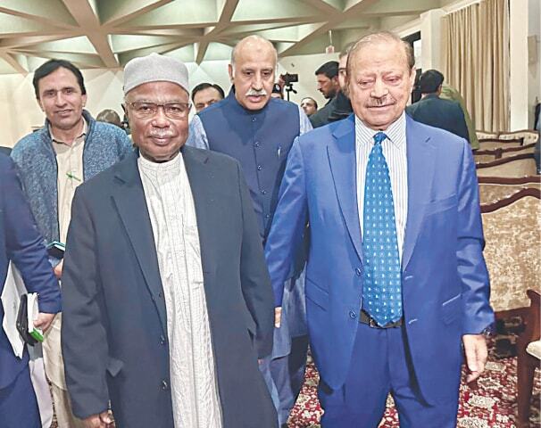 OIC working on plan to find solution to Kashmir issue - Pakistan - DAWN.COM