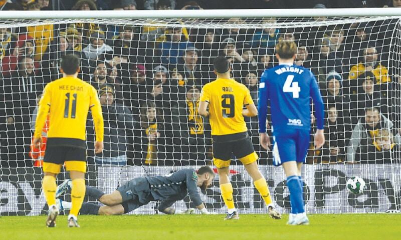 Lopetegui makes winning start as Wolves boss in League Cup - Newspaper ...