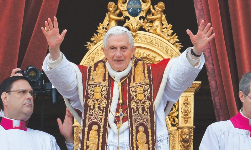 First pope to resign in six centuries, Benedict dies at 95 - Newspaper ...