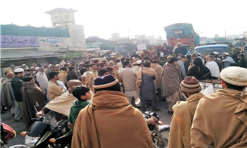 Nanbais down shutters in Swabi to demand increase in roti price ...