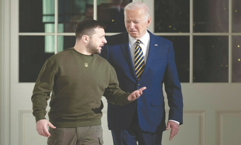 Biden to discuss weapon requests with Zelensky - World - DAWN.COM