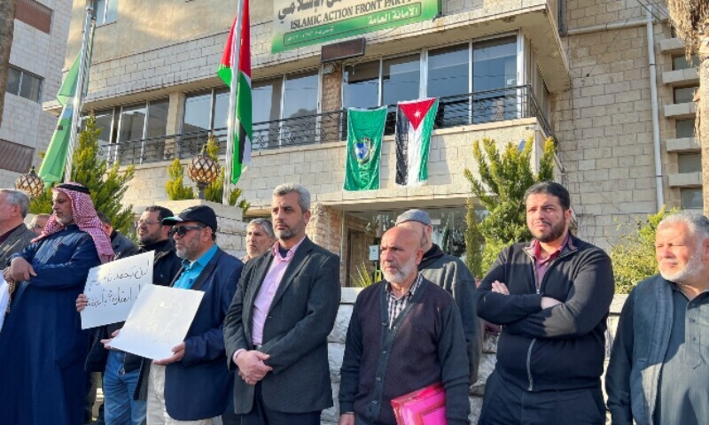 Israelis, Palestinians pledge to curb violence in Jordan meeting ...