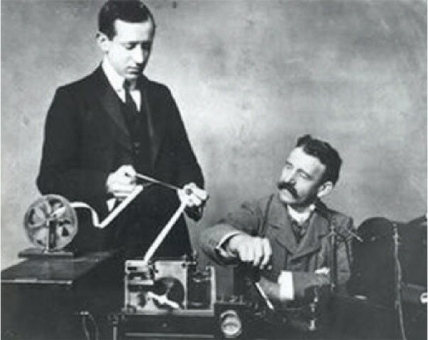 How the radio changed lives - Newspaper - DAWN.COM