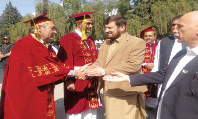 Governor urges students to focus on studies for country’s uplift ...