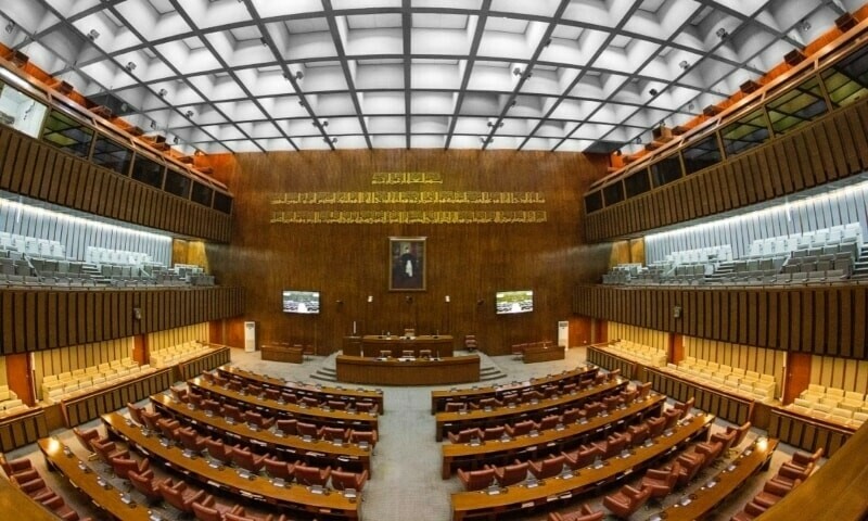 Move in Senate against PM’s powers to retain retiring army chiefs ...