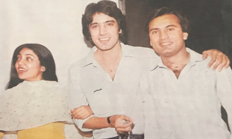 FLASH BACK: THE DEBUT THAT WASN’T - Newspaper - DAWN.COM