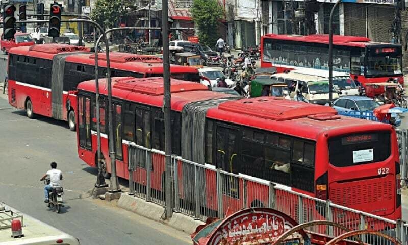 Metro bus service resumes operation - Pakistan - DAWN.COM