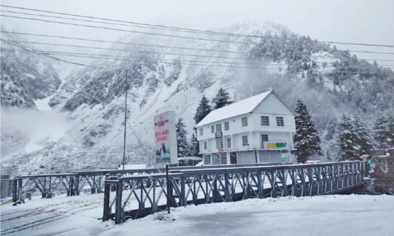 Cold snap sweeps Naran after fresh snowfall - Newspaper - DAWN.COM