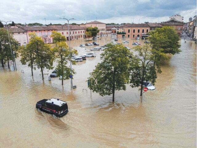 Flooding kills 13 in Italy as thousands wait to return home - Newspaper ...