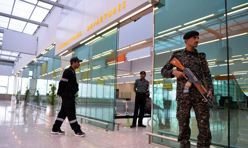 Saudi team reviews security at airport - Newspaper - DAWN.COM