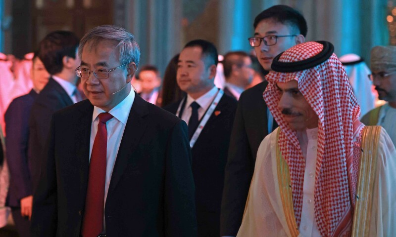 $10bn investment deals signed at Arab-China summit - World - DAWN.COM