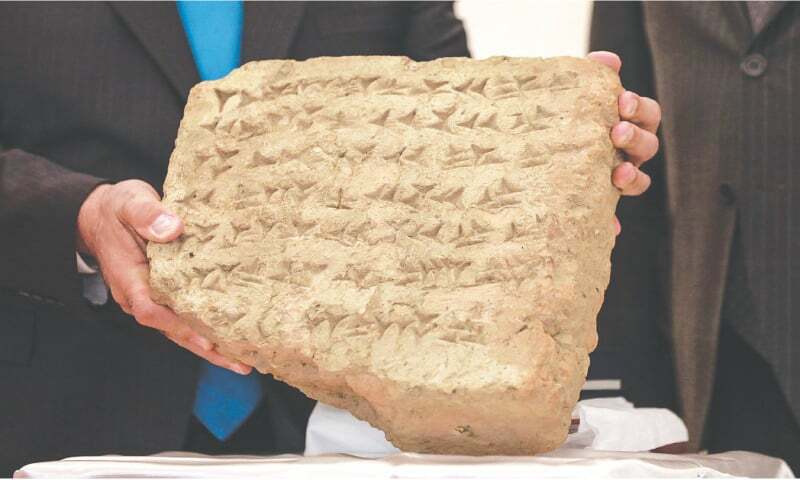 Iraq unveils ancient stone tablet returned by Italy - World - DAWN.COM