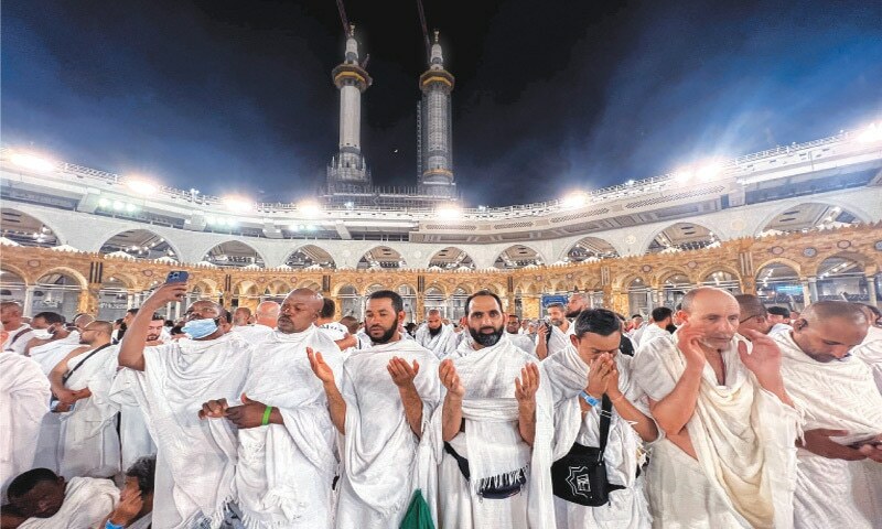 Millions head to Makkah for biggest Haj in years - Newspaper - DAWN.COM