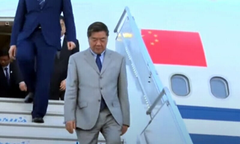 Chinese Vice Premier He Lifeng arrives in Islamabad to celebrate decade ...