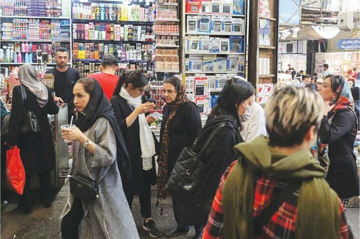 Footprints: The two faces of modern Iran - Newspaper - DAWN.COM