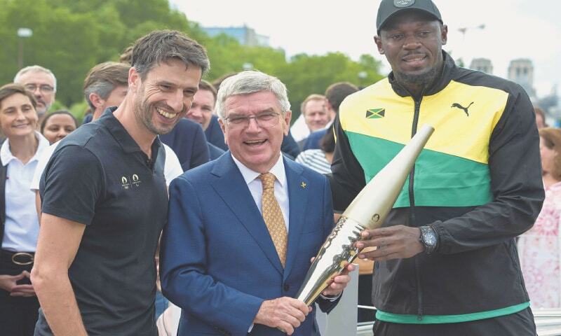 Peace-themed torch unveiled for 2024 Paris Olympics - Newspaper - DAWN.COM