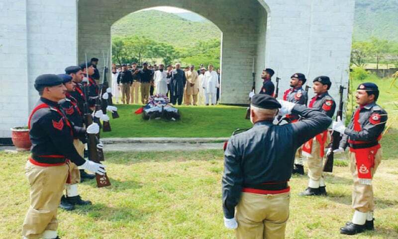 KP police fighting militants despite lack of modern weapons, training ...