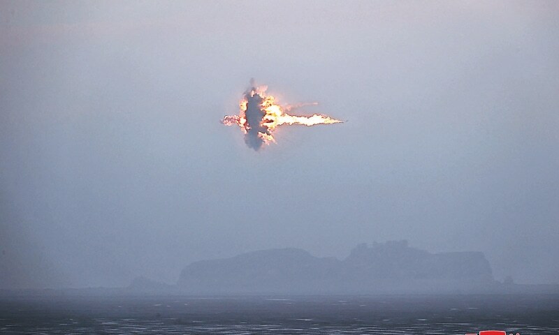 North Korea stages tactical nuclear attack exercise - Newspaper - DAWN.COM