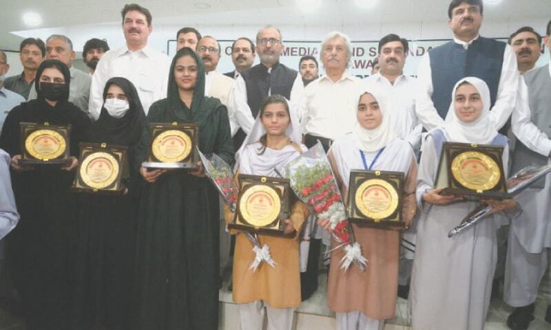Jinnah College student tops Peshawar board inter exam - Newspaper ...