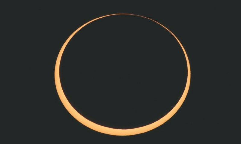Skygazers watch ‘Ring of Fire’ eclipse over Western Hemisphere - World ...
