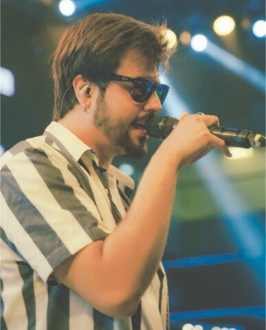 THE ICON INTERVIEW: THE WORLD ACCORDING TO MAANU - Newspaper - DAWN.COM