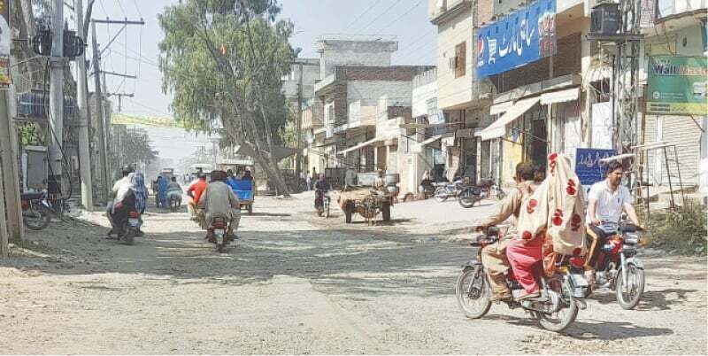Dilapidated Daska road facing 20 years neglect - Newspaper - DAWN.COM