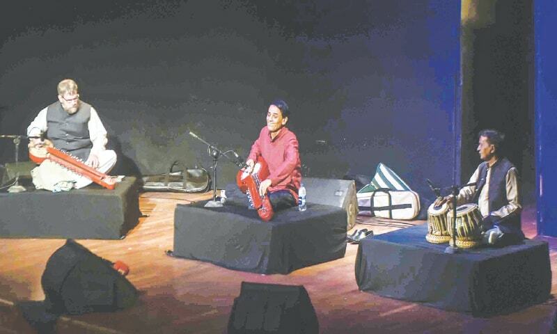 The story of a lesser played raga and intrusive cameras - Newspaper ...