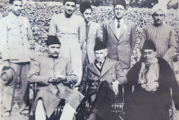 Photographs, books on Quaid-i-Azam displayed - Newspaper - DAWN.COM