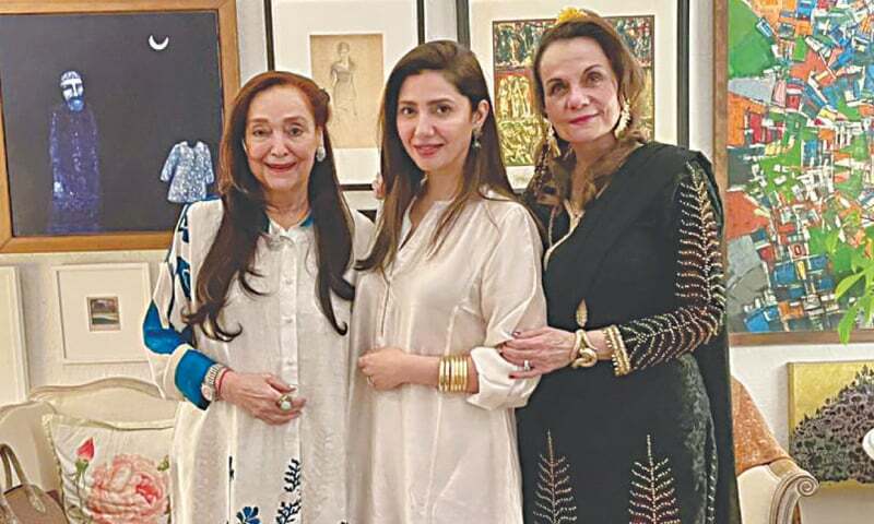 SPOTLIGHT: ETERNALLY MUMTAZ - Newspaper - DAWN.COM