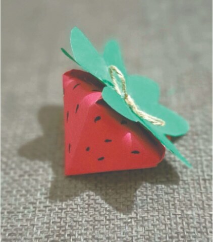 Wonder Craft; Quick paper strawberry - Newspaper - DAWN.COM