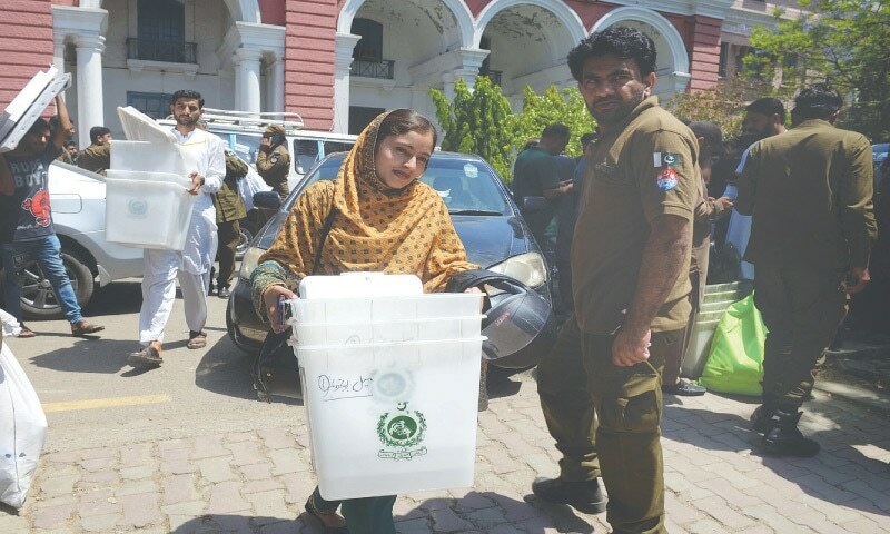 Army deployed for by-election security - Newspaper - DAWN.COM