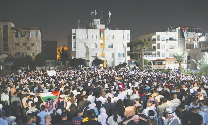 Egyptian guard killed in shooting on Rafah border - Newspaper - DAWN.COM