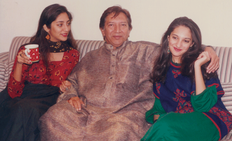 IN MEMORIAM: And The Curtain Falls... - Newspaper - DAWN.COM