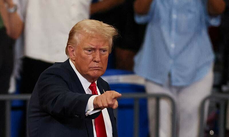 ‘Chopper whopper’: Trump helicopter story full of holes - World - DAWN.COM