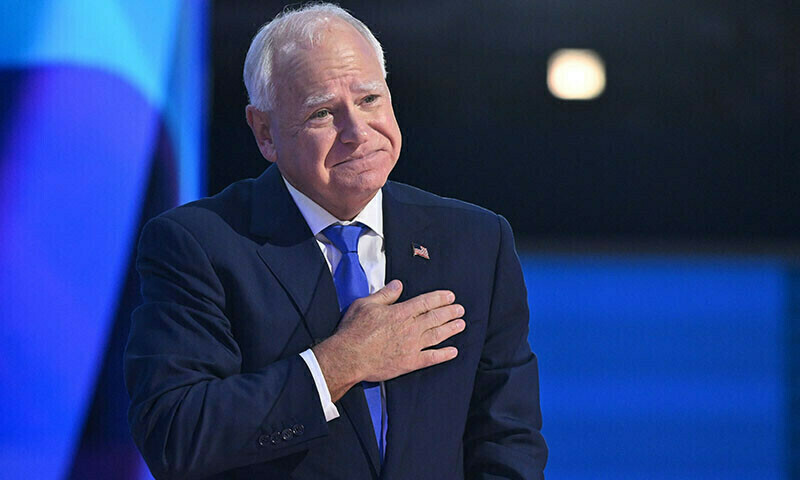 Democratic VP pick Walz accepts nomination - World - DAWN.COM