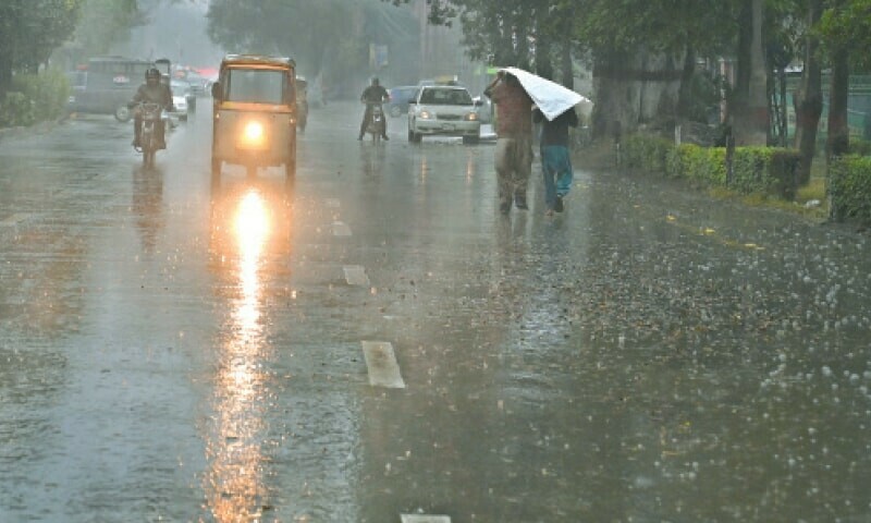 Rains, strong winds hit Karachi infrastructure as thunderstorm looms ...